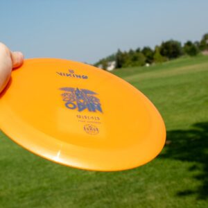 Viking Discs Odin Armor Plastic | Distance Driver | Advanced Disc Golf Driver [Stamp Color & Color Shade May Vary] (173-176g, Orange)