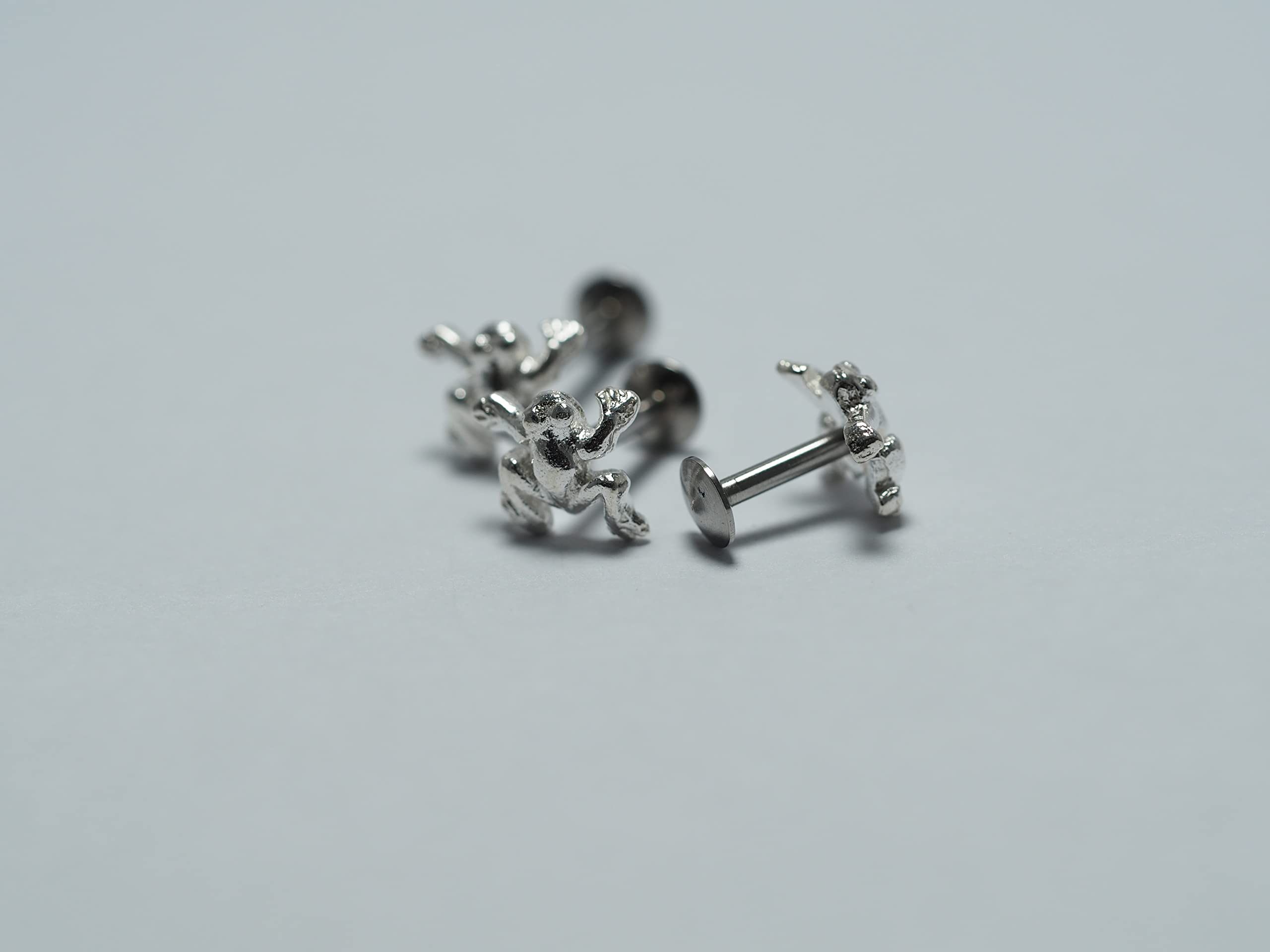 Sterling Silver Frog - 16g Surgical stainless steel Labret Barbell, Push Pin Post, Flat Back,Cartilage earring, Nose stud, Piercing Jewelry (8 Millimeters)