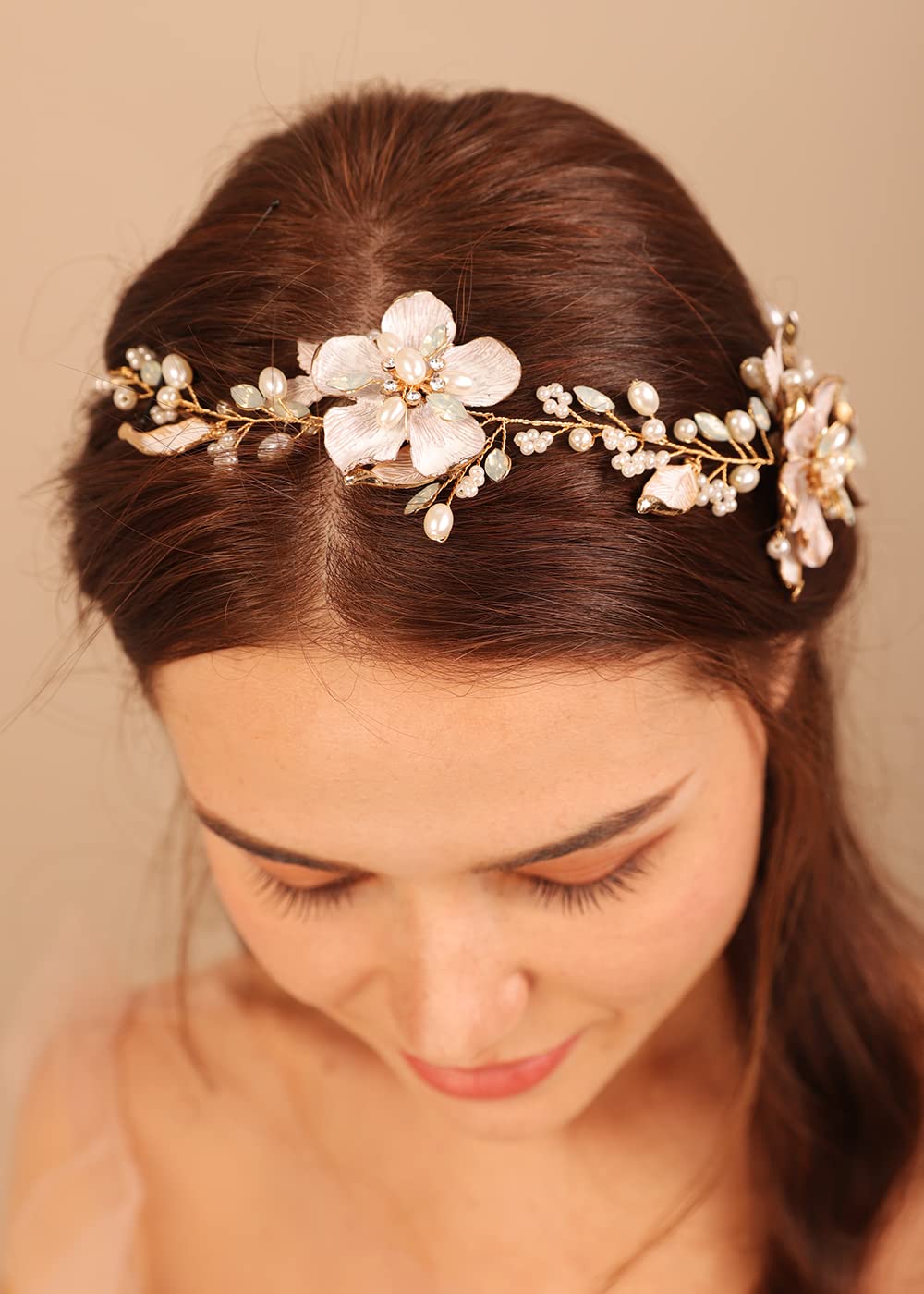 Kercisbeauty Wedding Bridal Gold Headband Women and Girls Flower Hair Piece for Special Occasion Photo Shoot Hair Vine Jewelry