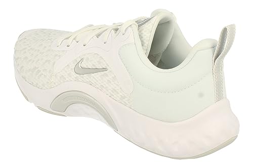 NIKE Women's Sneaker, White Metallic Platinum 101, 9