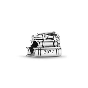 pandora 790790c00 2022 graduation charm