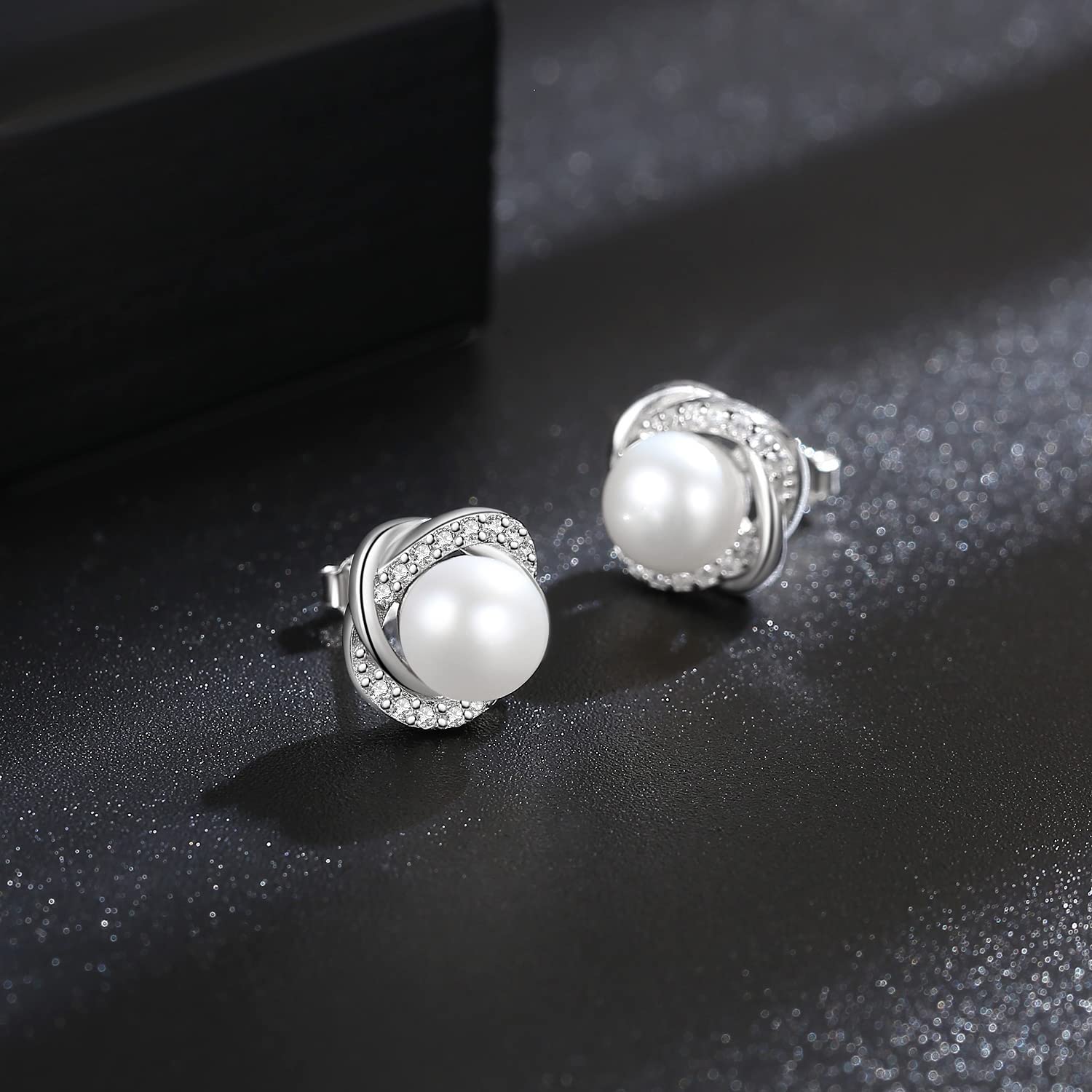 Pearl Earrings for Women Freshwater Cultured Pearl Stud Earrings 925 Sterling Silver Cubic Zirconia Stud Earrings for Mother Her (Silver)