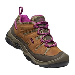 KEEN Women's Circadia Vent Low Height Breathable Hiking Shoes, Syrup/Boysenberry, 9.5