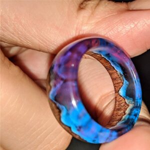 YLTPAJK Wooden Epoxy Ring, Wood Resin Ring, Glow Rings, Luminous Glow Ring Glowing in the Dark, Handmade Wooden Ring with Mountain for Man and Woman (6, purple)