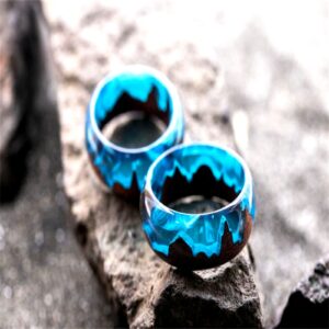 YLTPAJK Wooden Epoxy Ring, Wood Resin Ring, Glow Rings, Luminous Glow Ring Glowing in the Dark, Handmade Wooden Ring with Mountain for Man and Woman (6, purple)