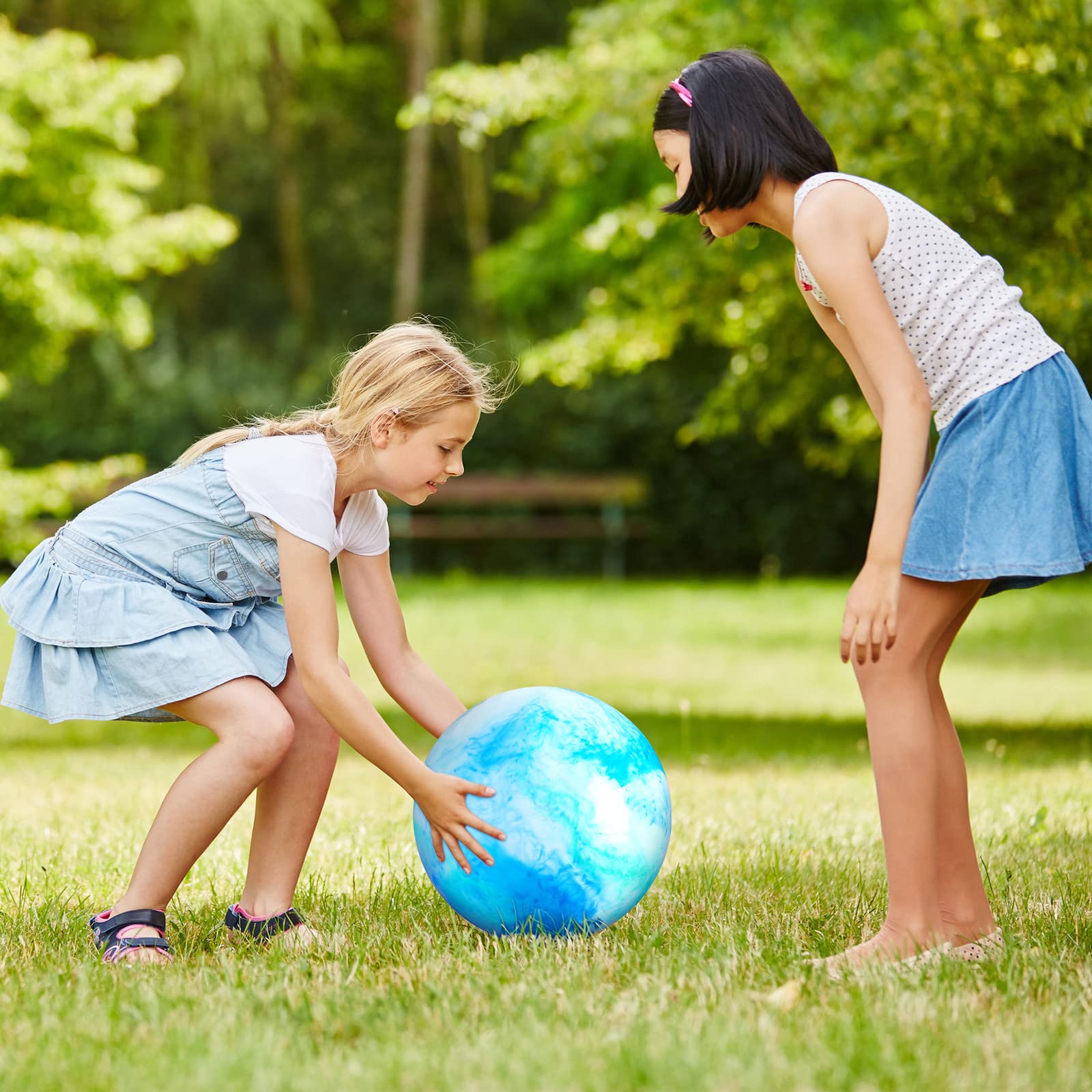 Deekin 2 Pcs 15 Inch 18 Inch Marbleized Bouncy Balls Large Hedstrom Ball Inflatable Rubber Playground Sensory Balls Bouncy Toys Balls for Outdoor School Water(15 Inches,Blue and Purple)