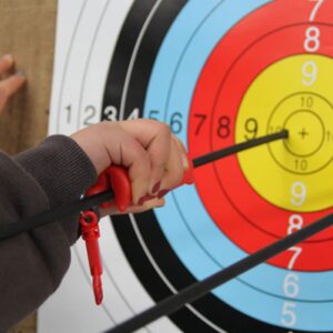 Traditional Hand-Made Straw Archery Target, 19.6 * 19.6 Target with Rope Handle Paper and Archery Accessory Tools for Home Outdoor Shooting Practice (2-Layer)