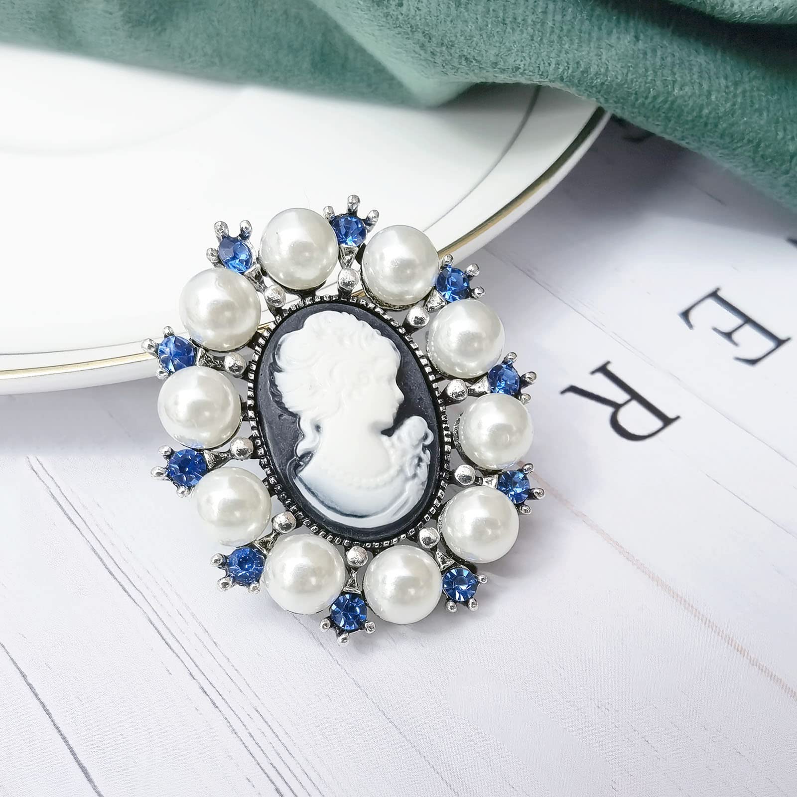 Cameo Brooch Pin, Vintage Victorian Jewelry Blue Crystal Brooch, Silver Tone Fashion Pearl Brooch for Women, Oval Shape Blue White Silver