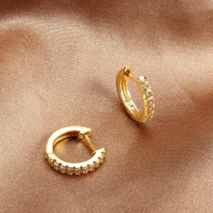 FASACCO Stud Huggies Earring Sets for Multiple Piercing Small Huggie Hoop Earrings Mini Gold Earrings Set