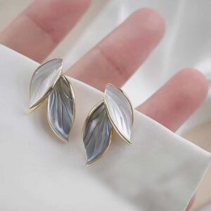 HZJCC Fashion Leaf Stud Earrings For Women Enamel Earrings Jewelry