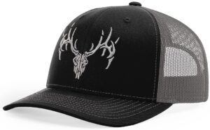 horn gear trucker hat - deer skull hat edition (black/charcoal)