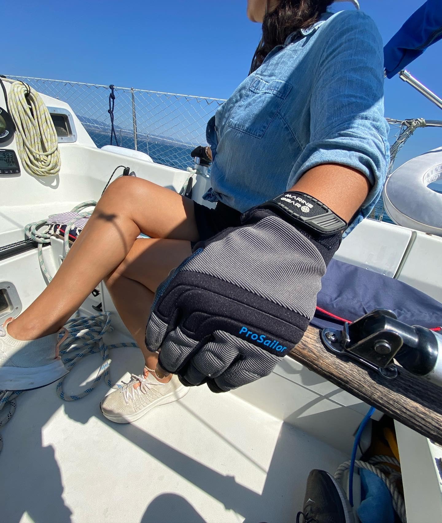 Marine Gear Sailing Gloves (Large) - 3-Finger Dexterity Sailing Gear with Better Grip, Neoprene and Padded Knuckles, Reinforced Pressure Points