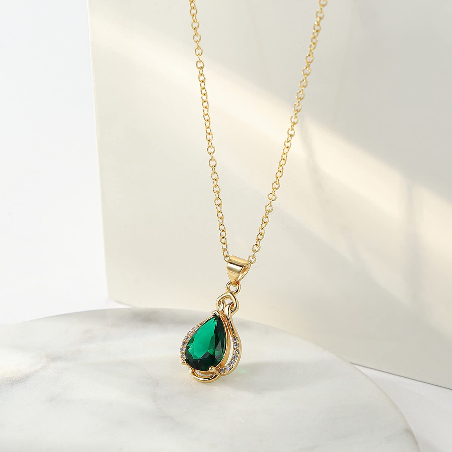 CXUEMH Emerald Necklace Y-shaped Necklace Gold Plated Copper Pear-Shaped Teardrop Necklace Heart Necklace Diamond Pendant Necklace with Rhinestone Inlaid Jewelry for Mom (Green C)