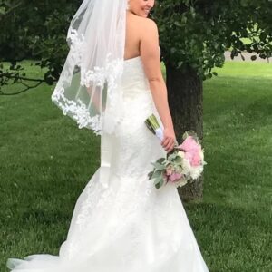 CSYPJYT Women's White Lace Short Wedding Bridal Veil with Comb 2 Tier