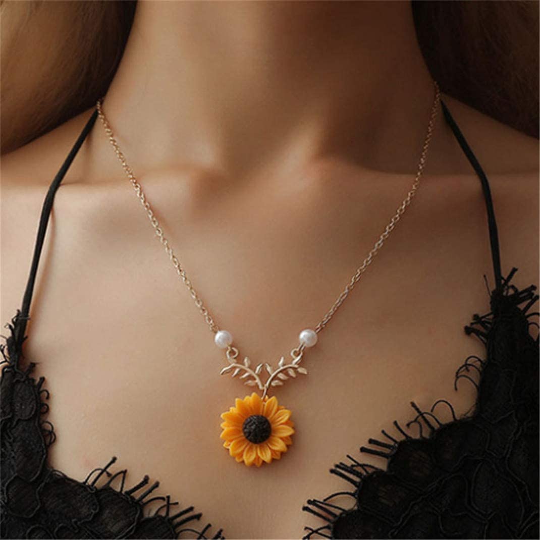 Sweet Sunflower Faux Pearl Leaf Pendant Necklace Resin Daisy Flower Clavicular Chain Fashion Jewelry for Women,Golden Nice Processed