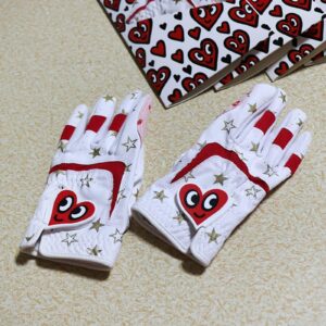 Segolike 2Pcs Cute Kids Golf Gloves Premium Sizes Non- Professional Child Breathable for Autumn Gift Christmas Junior Boys, M