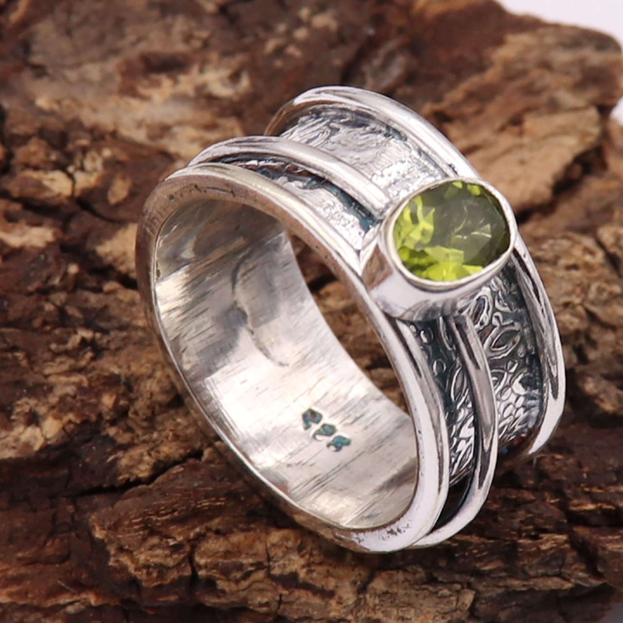 Peridot Silver Spinner Ring 925 Solid Sterling Silver Band Meditation Ring By Goyal Exports SRG328E (US-7.5)