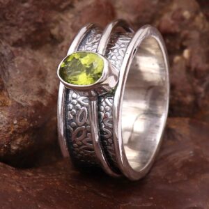 Peridot Silver Spinner Ring 925 Solid Sterling Silver Band Meditation Ring By Goyal Exports SRG328E (US-7.5)