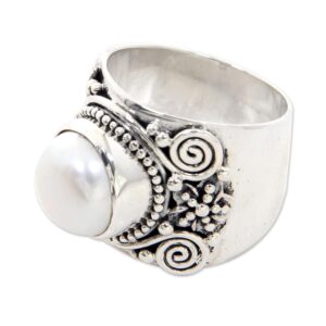 novica artisan handmade cultured pearl flower ring sterling silver cocktail white indonesia birthstone [crownbezel 0.5 in l x 0.5 in w x 0.3 in h band width 10 mm w] ' white frangipani'