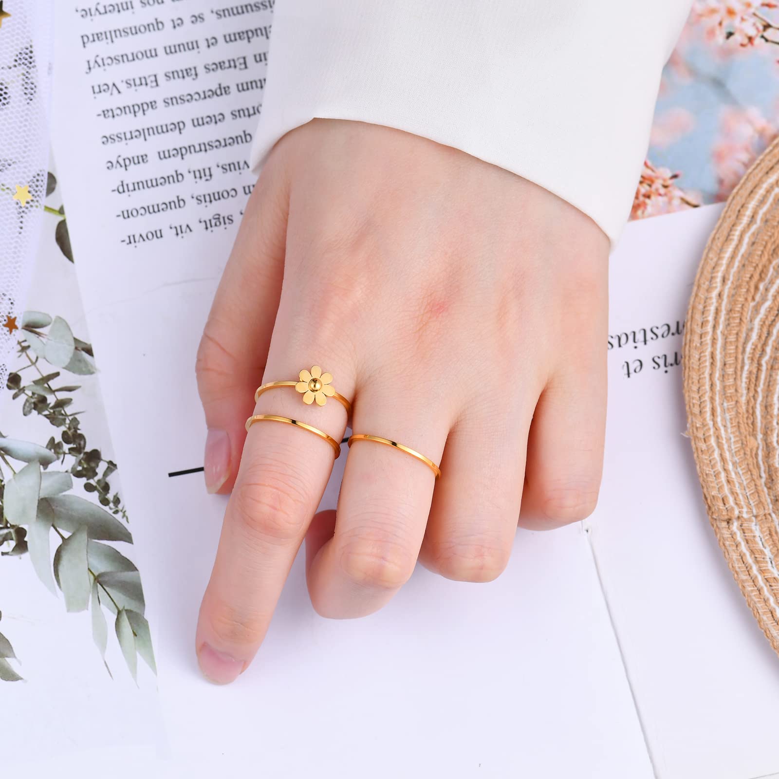 AHSIWC 3pcs 18k Gold Plated Birth Flower Daisy Ring/Stainless Steel Handmade Ring For Woman/Stackable Gold Mother's Ring For Present Gift