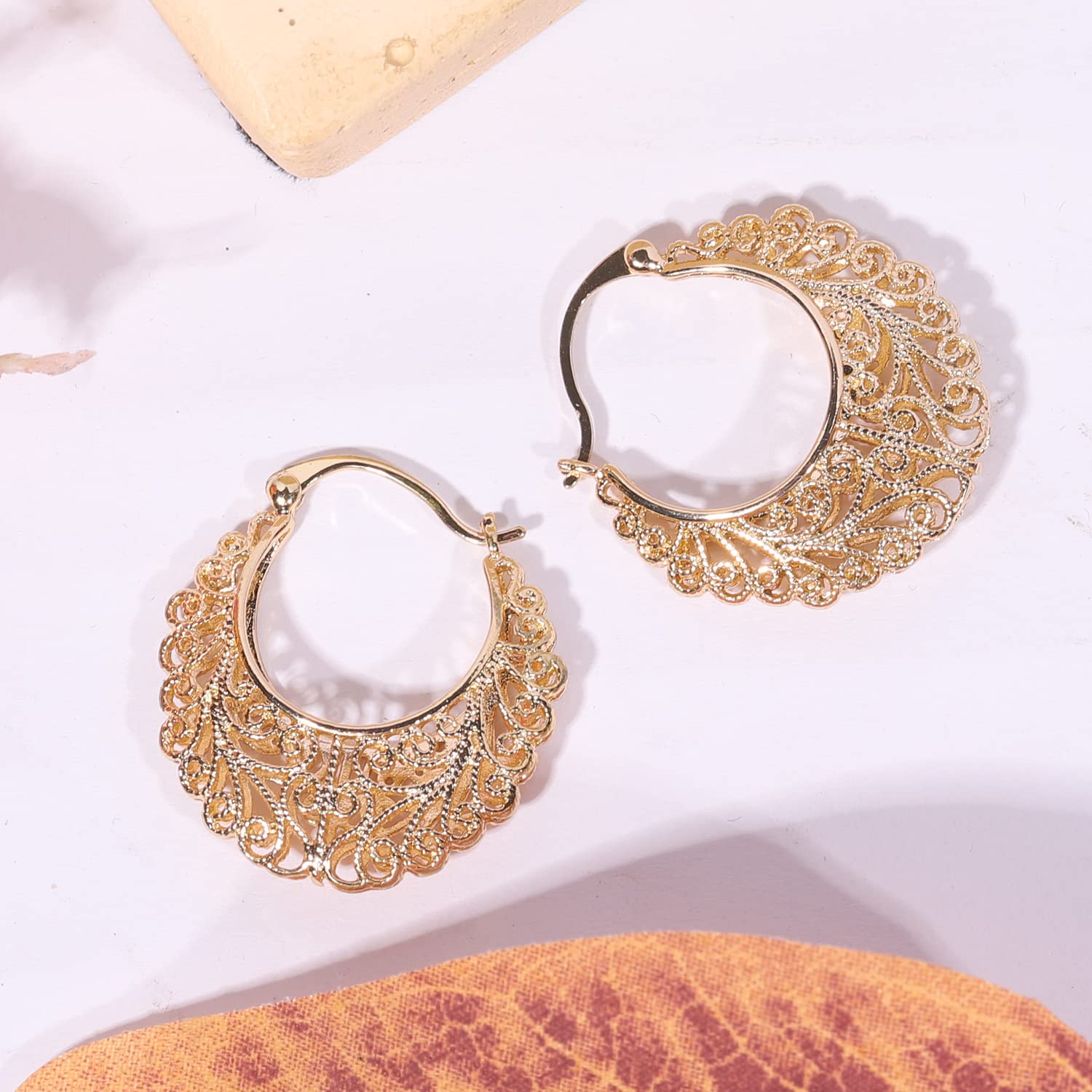 Jiulory Golden Filigree Earrings Vintage Filigree Hoop Earrings Oval Hollowed Gold Plated Dangle Earrings Click-Top Boho Yellow Fashion Earrings for Women