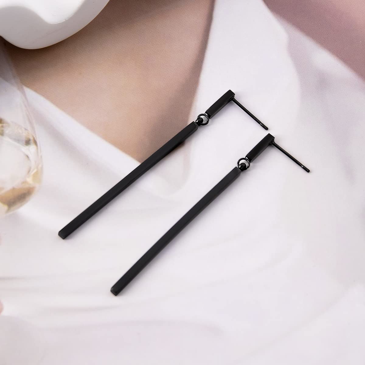 MUYAN Black Long Metal Bar Dangle Drop Earrings for Women Minimalist Vertical Bar Earrings Geometric Jewelry