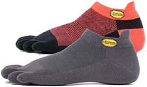 vibram athletic no show toe socks, red black/dark grey, size small, (2 pair)