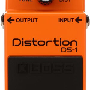 Boss DS-1 Distortion Pedal + Hosa CFS-106 Guitar Pedalboard Patch Cable - Right Angle to Right Angle - 6 inch Value Bund