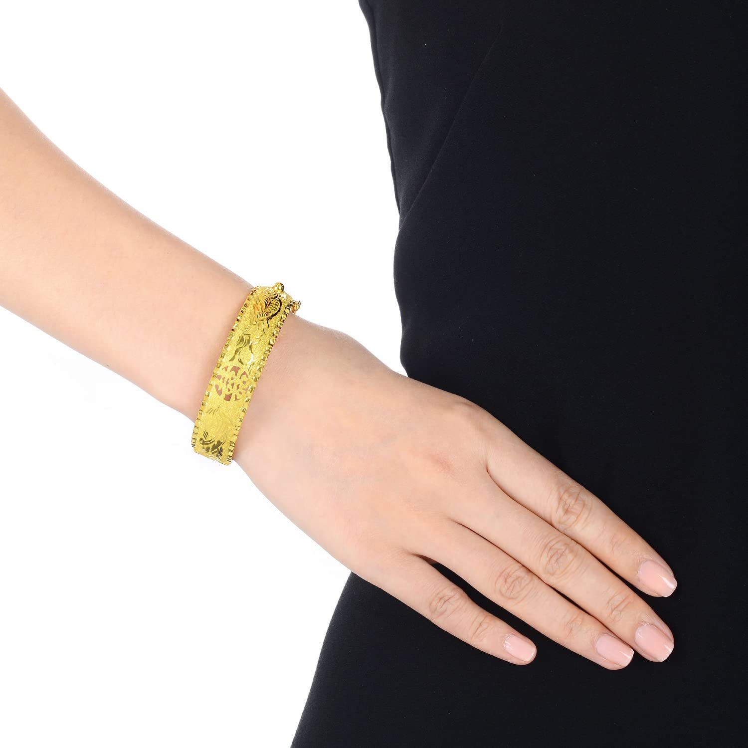 CHOW SANG SANG 999.9 24K Solid Gold Price-by-Weight 18.34g Dragon and Phoenix Bangle for Women and Wedding Occasion 84936K | 7 (Wrist Size:14.5-15.5 CM)