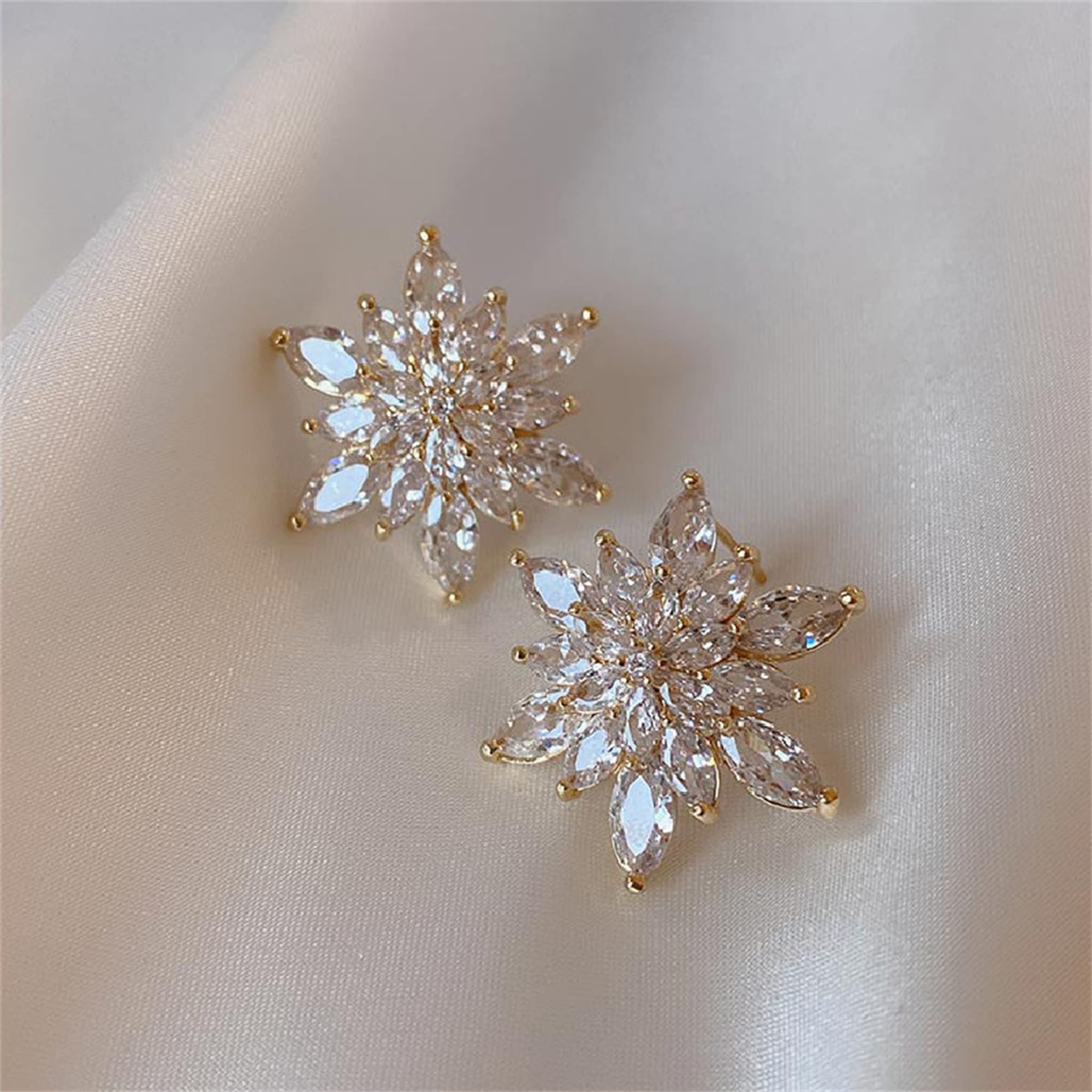 Crystal Flower Burst Stud Earrings,Elegant Hypoallergenic Large Big Sparkly CZ Cubic Zirconia Rhinestone Daisy Sunflower Floral Cluster Flower Stud Earrings Bridal Wedding Party Prom Costume Jewelry