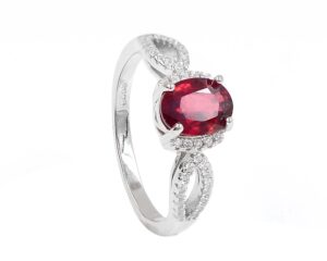 8x6 mm natural red ruby oval cut gemstone 925 sterling silver july birthstone solitaire unisex proposal ring love and friendship gift for girlfriend (rhodium plated silver, 8.5)