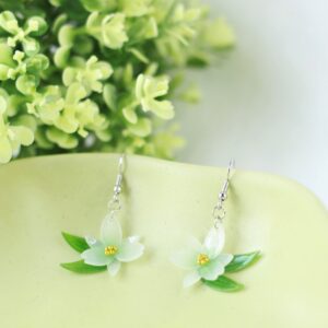 Genshin Impact Earrings Venti's Cecilia Flower Dangle Earrings Cosplay Accessories Collectable Gift For Genshin Gamer & Anime Fans, Simple White Flower Jewelry For Women Girls.