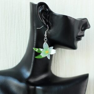 Genshin Impact Earrings Venti's Cecilia Flower Dangle Earrings Cosplay Accessories Collectable Gift For Genshin Gamer & Anime Fans, Simple White Flower Jewelry For Women Girls.