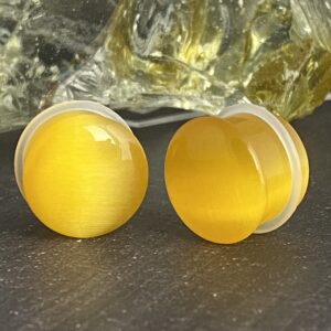 Pair of Yellow Cat Eye Stone Single Flare Plugs (STN-723) (9/16" (14mm))