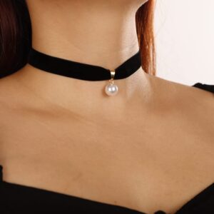 Missgrace Sexy Simple Black Pearls Short Choker Necklace Dainty Halloween Gothic Punk Bar Party Custume Vintage Thick Choker Necklace for Women