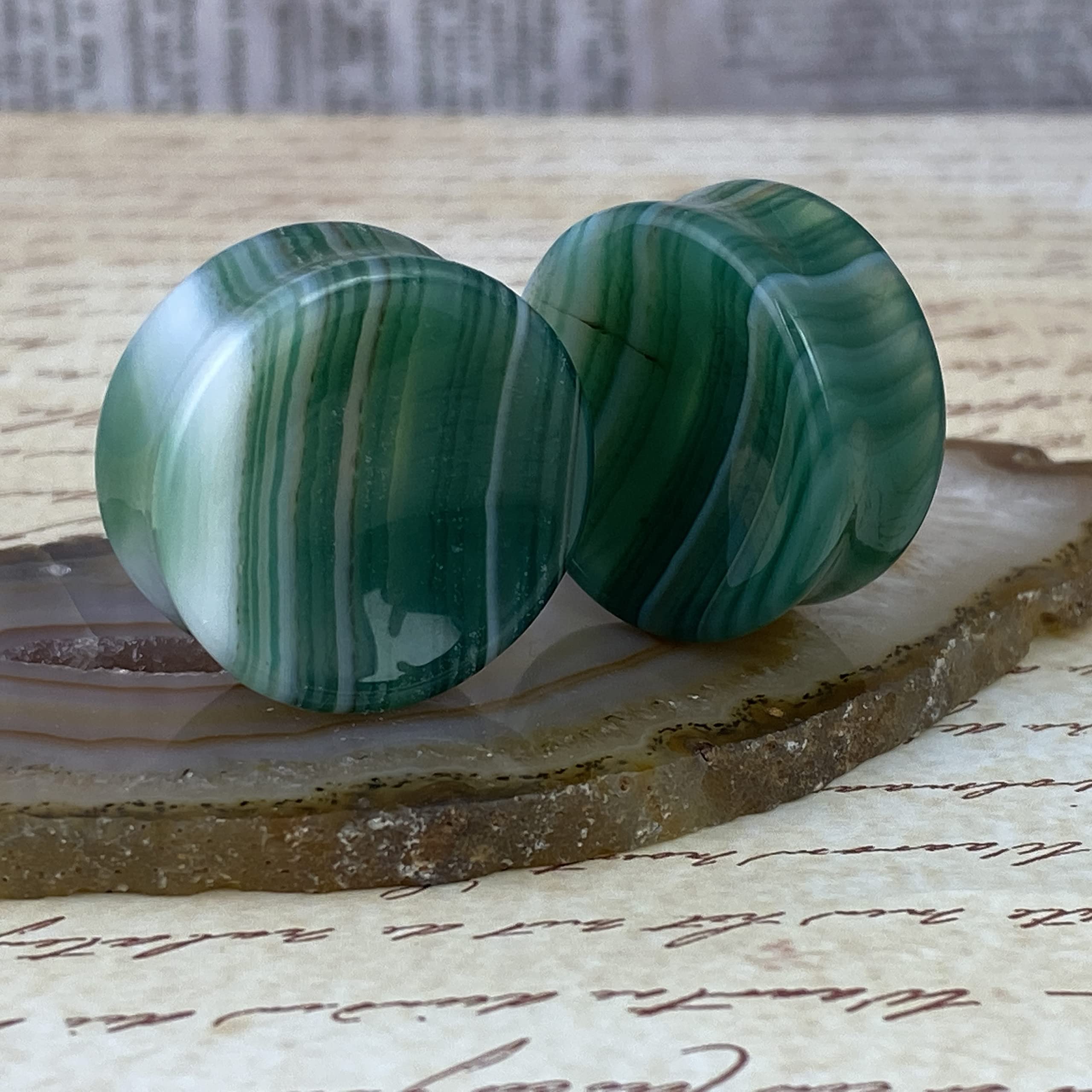 Mystic Metals Body Jewelry Pair of Green Line Agate Stone Concave Double Flare Plugs (STN-731) (00g (10mm))