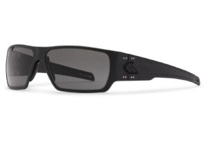 gatorz eyewear specter sunglasses - black aluminum frame with blackout logo smoked digitally optimized polarized lens