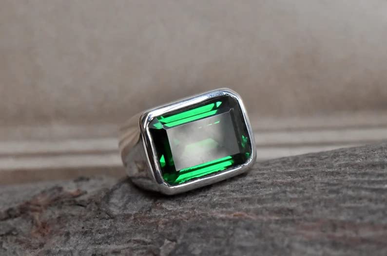 Green Emerald Ring for Men and Women Signet Emerald Cut Gemstone Sterling Silver Band Gift Rings All US Rings Size (8)