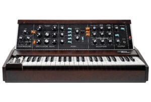 moog minimoog model d analog synthesizer - appalachian cherry