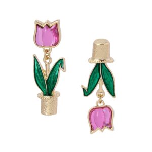 betsey tulip mismatched earrings