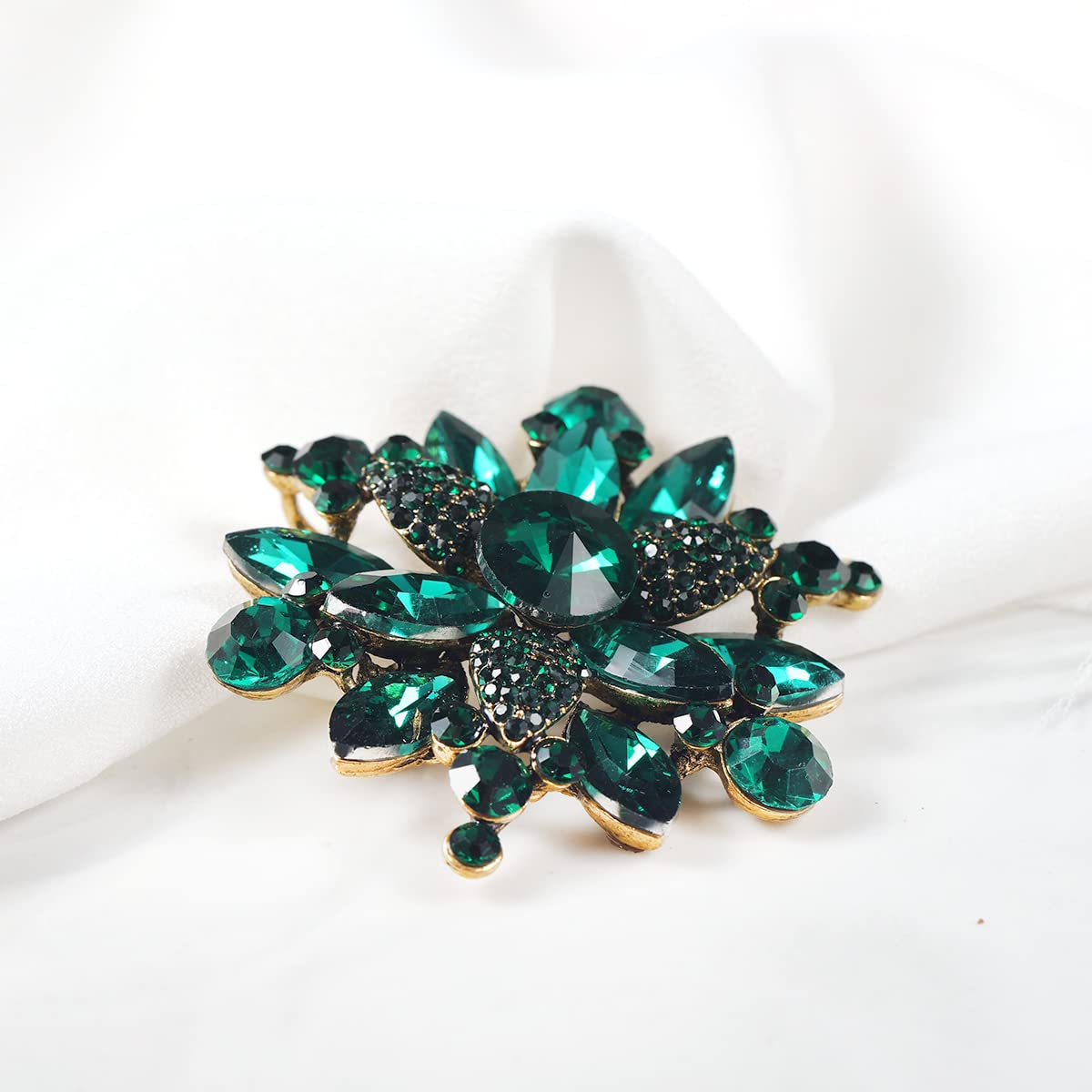 YOQUCOL Vintage Dark Green Austrian Crystal Rhinestone Flower Shape Brooch Pin For Women