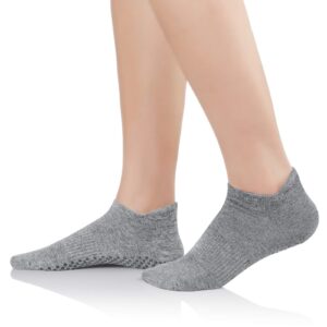 Pilates Socks for Women Non Slip Yoga Ankle Socks with Grips Womens Hospital Slipper Socks Running Compression Socks Black One Size