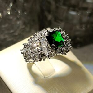 KINMOT Stunning Blossom & Green Zircon Square Stone Promise Rings Size 9 (9)