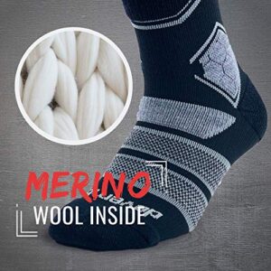 devembr Merino Wool Ski Socks for Men and Women, High Performance Snowboard socks - Size M, Black