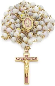 mondo cattolico rosary beads catholic for women and men blessed during pope's angelus, miraculous virgin pink rosary with variegated glass on a gold plated brass chain - perfect catholic gifts