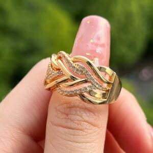 DCFSHEE Fashion Celtic Knot Rings, Line WideTwisted Knot Ring 18k Yellow Gold Plated Half Infinity Band Statement Rings (US size 8)