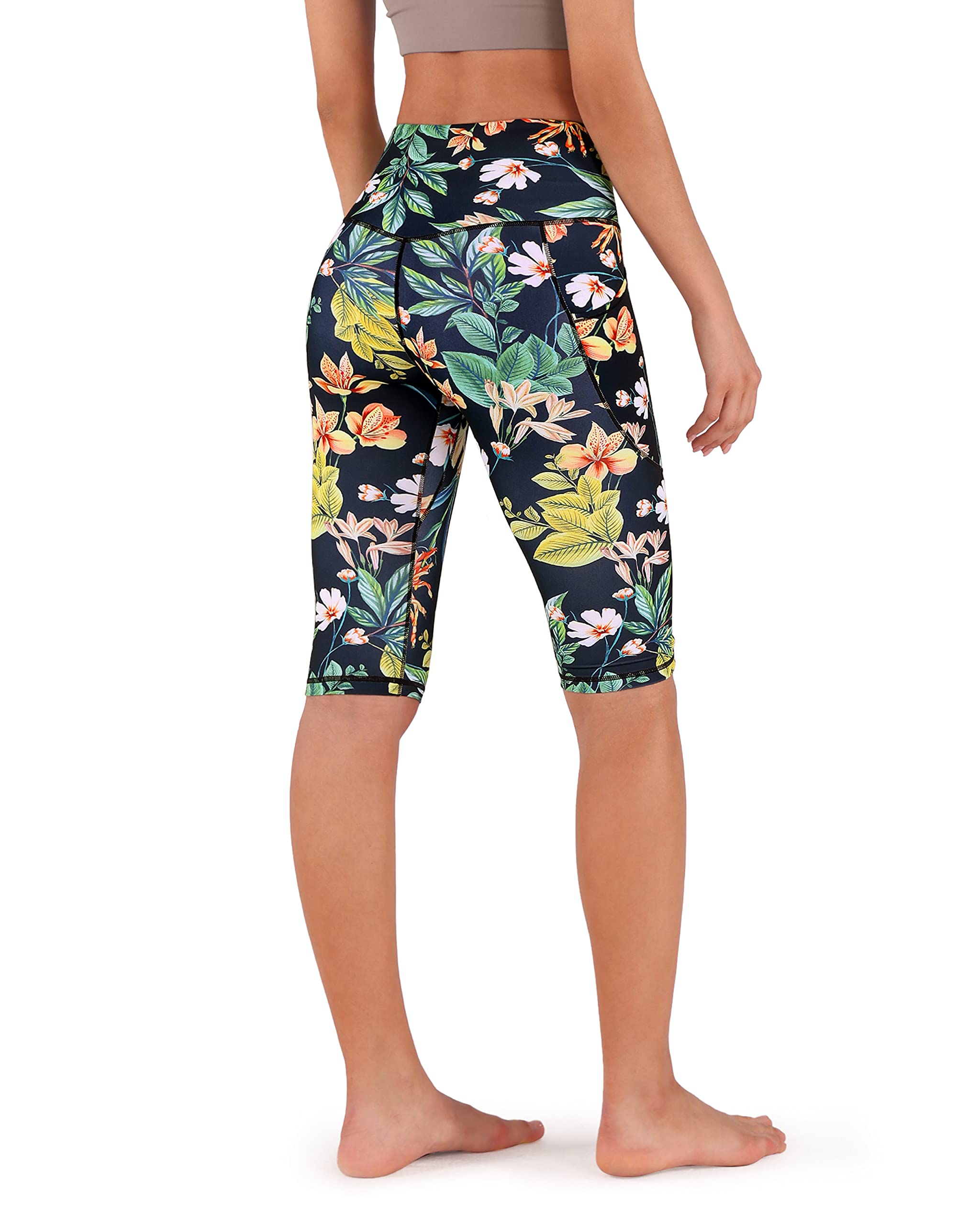 ODODOS Women's Knee Length High Waisted Yoga Capris with Pockets, Pattern Workout Athletic Running Capri Leggings, Tropical Flower, Medium