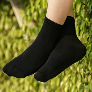 YUEDGE Womens Black Ankle Training Athletic Socks Moisture Wicking Cotton Cushioned Quarter Socks for Women 9-12, 5 Pairs/Pack