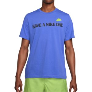 nike sportswear men's t-shirt size - small