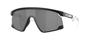 oakley unisex sunglasses matte black frame, prizm black lenses, 39mm